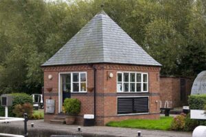 Different Types of Hipped Roof Designs